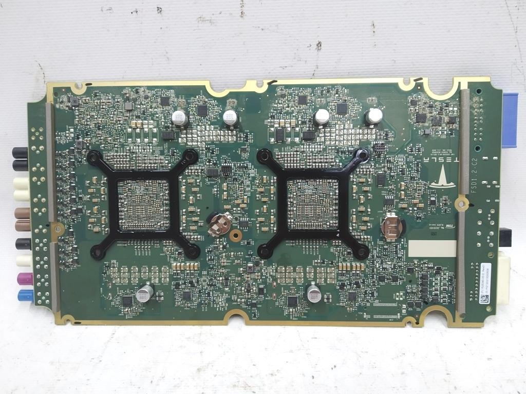 Autopilotplatine ECU FSD Rev01 (Oxidationsspuren) Tesla Modell 3 ...